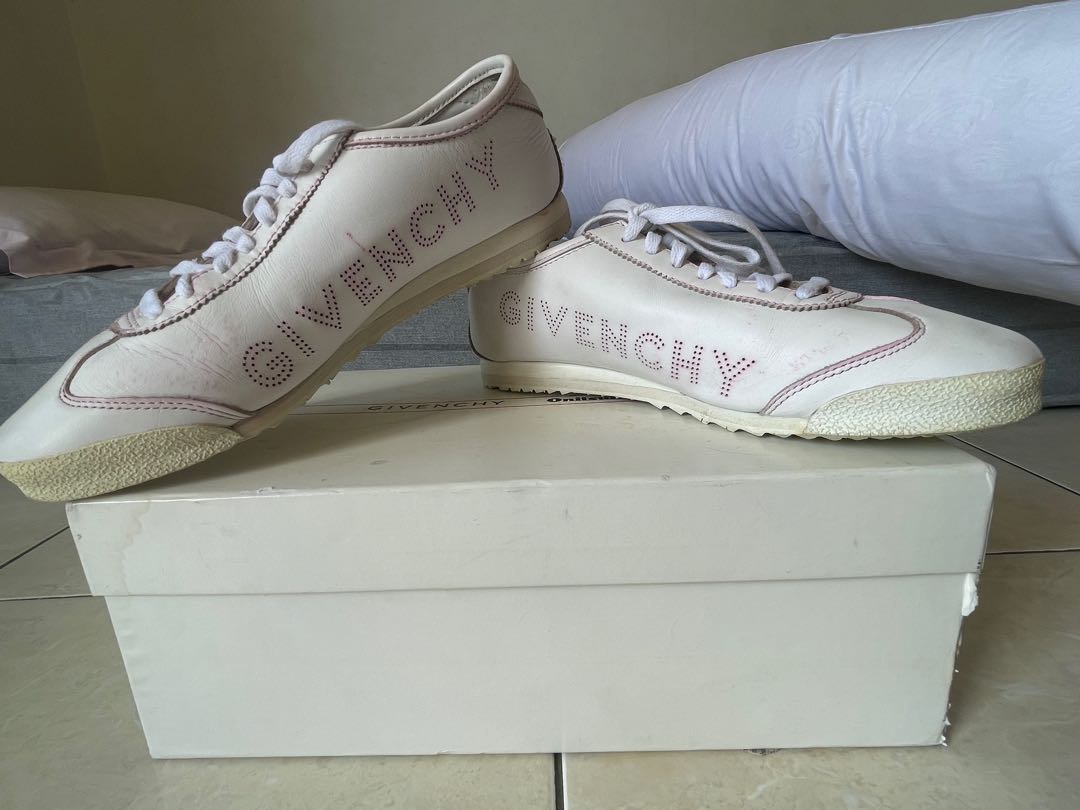 ONITSUKA TIGER x GIVENCHY, Fesyen Wanita, Sepatu di Carousell