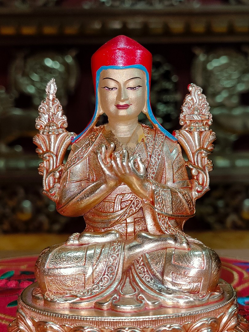 Sakya pandita buddha statue 萨迦班智达佛像, Hobbies & Toys, Memorabilia ...