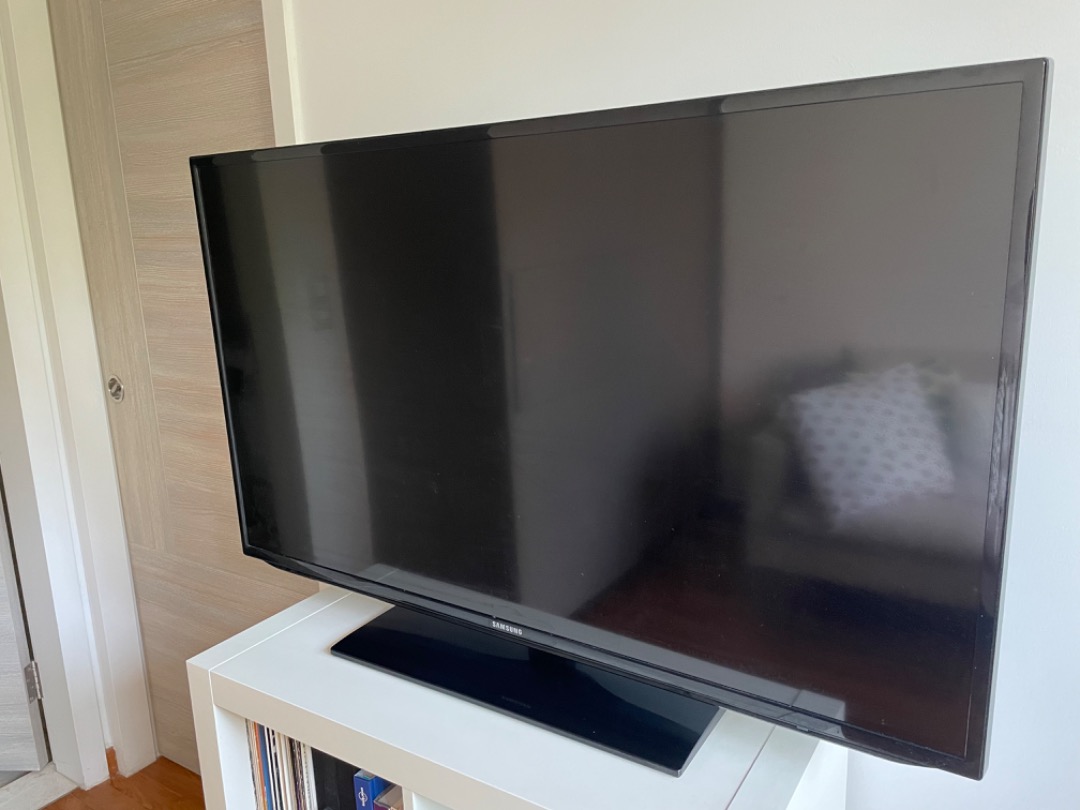 Samsung 46" Smart LED TV UE46EH5450W, TV & Home Appliances, TV ...