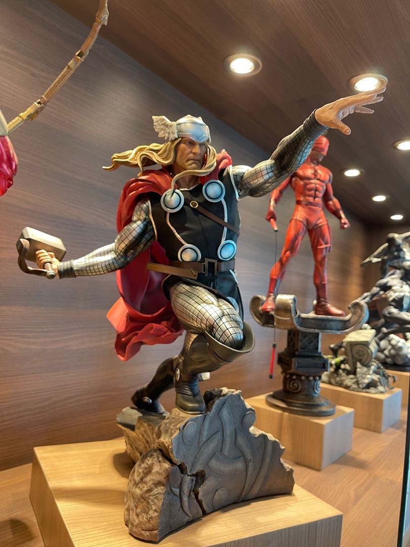 Sideshow Exclusive Modern Thor PF Statue Marvel XM Iron Queen Studios ...