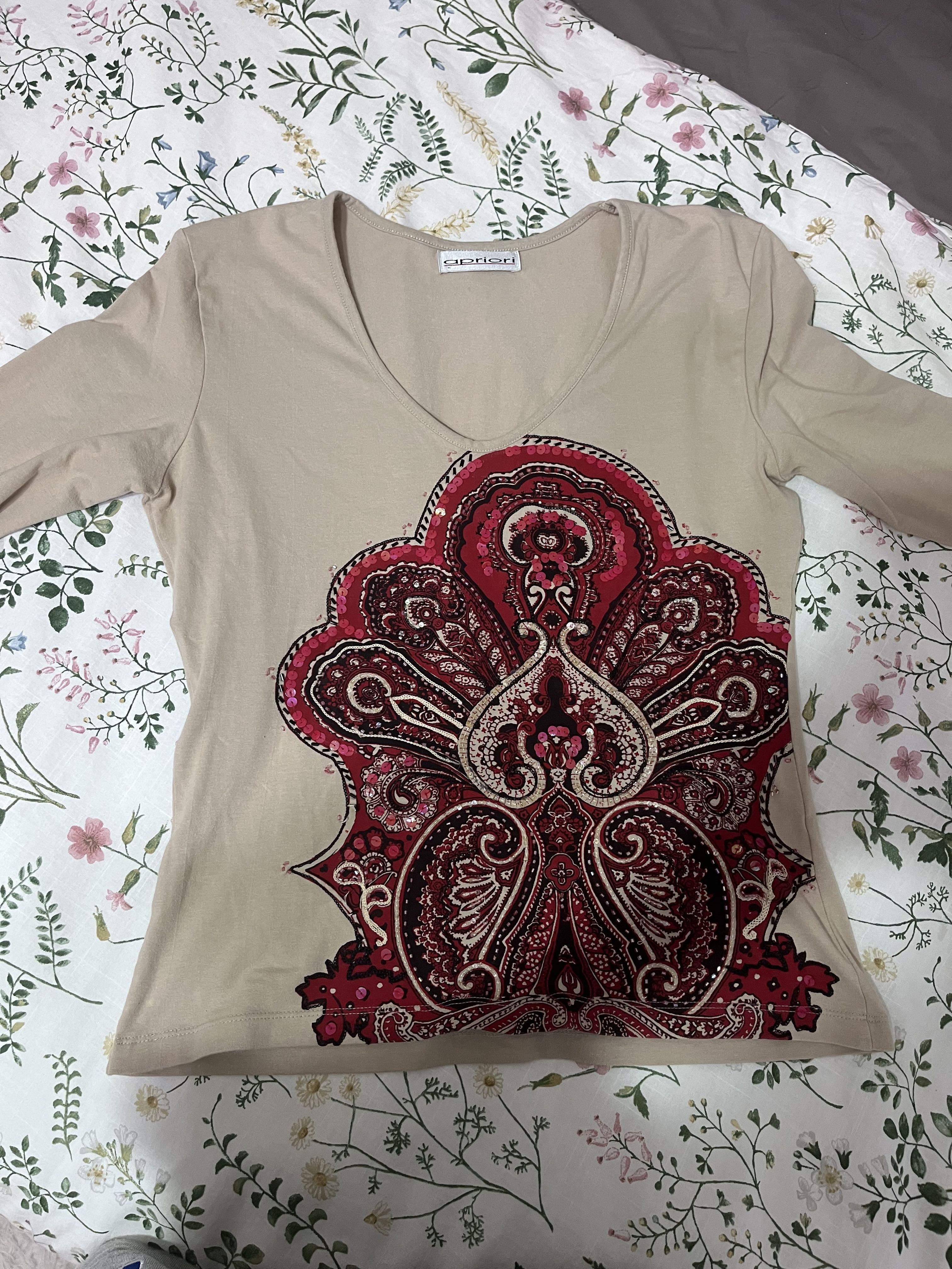 thrifted top, Women's Fashion, Tops, Blouses on Carousell