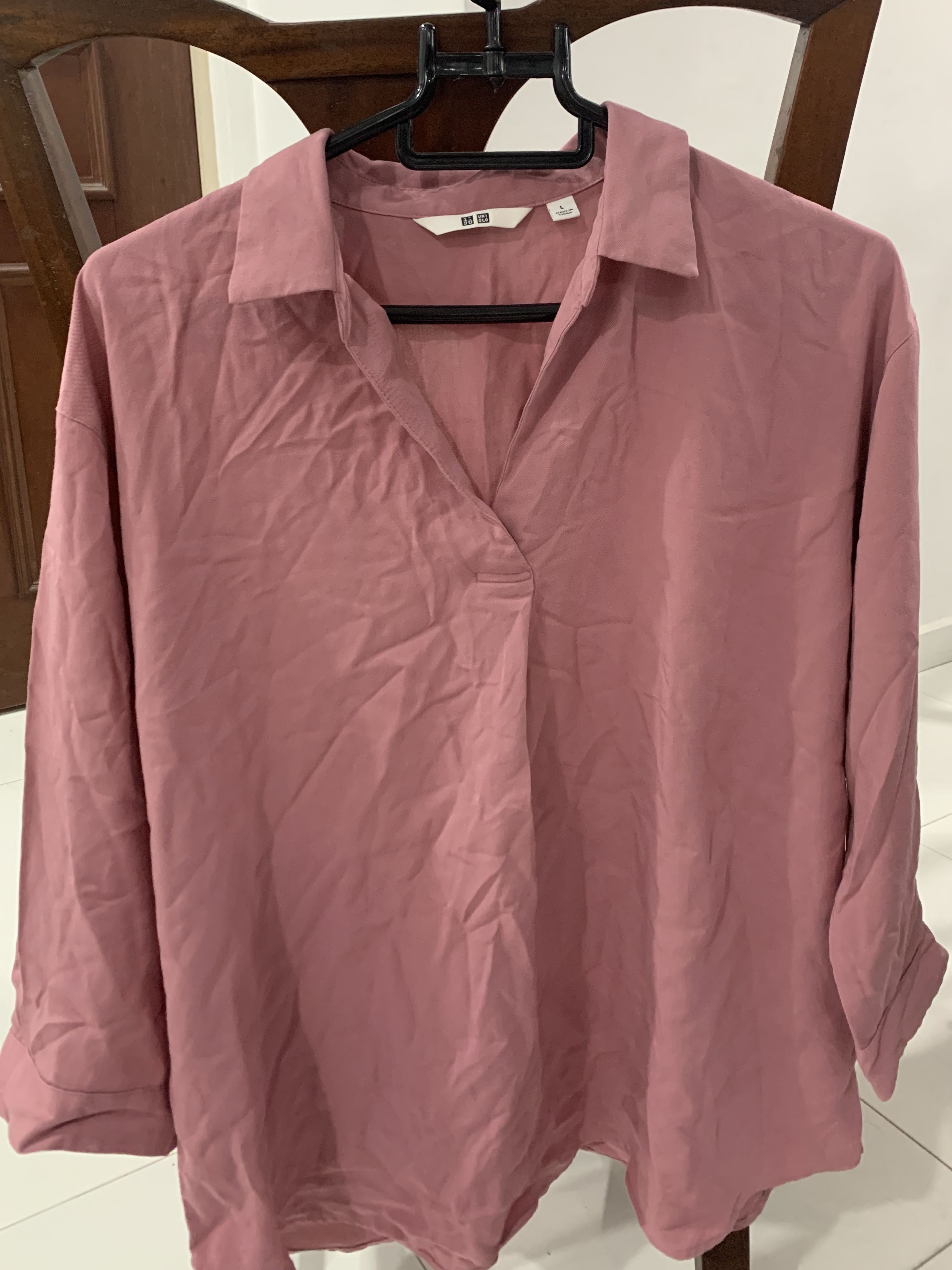 Uniqlo pink, Women's Fashion, Tops, Blouses on Carousell