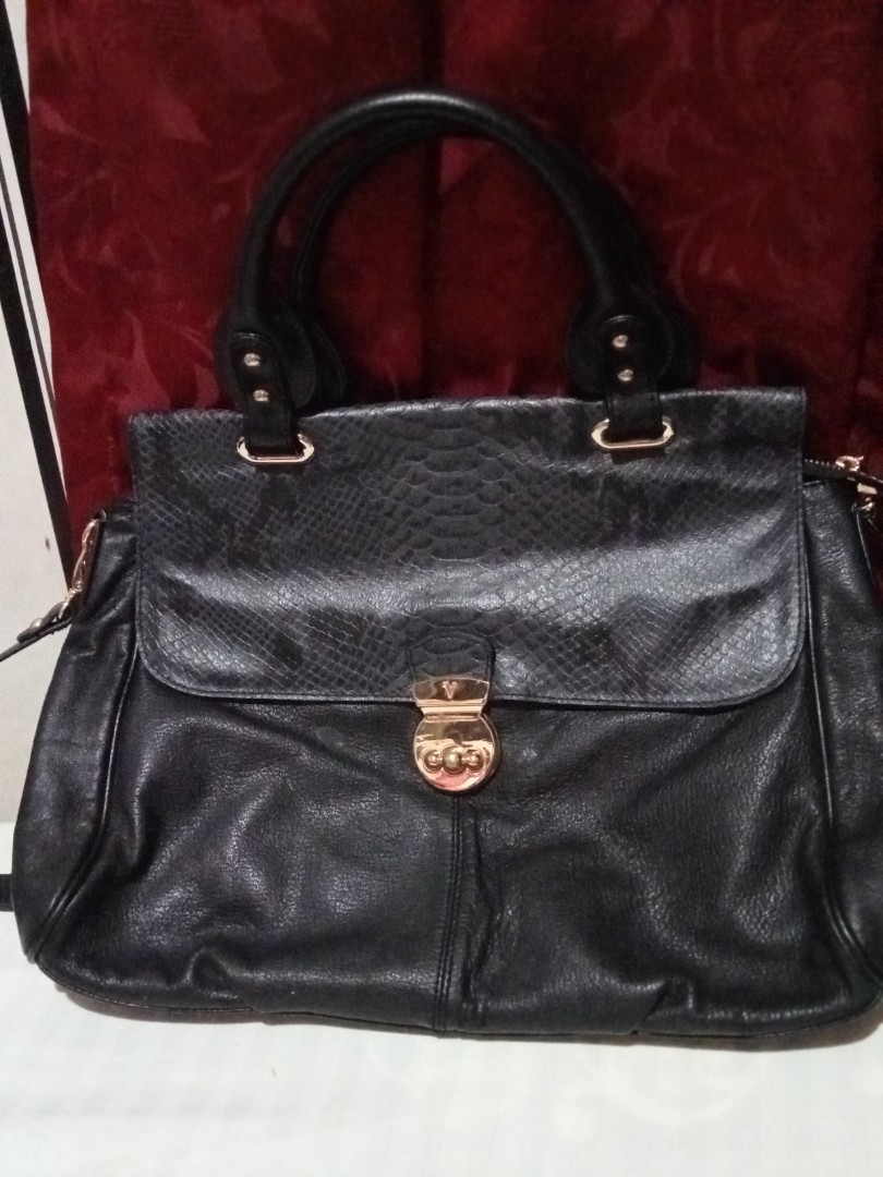 Valentino rudy italy, Luxury, Bags & Wallets on Carousell