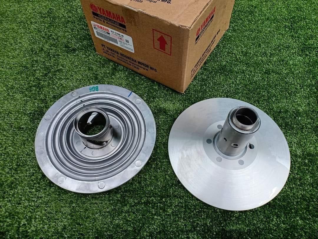 Xmax secondary sliding sheave set, Motorcycles, Motorcycle Accessories ...