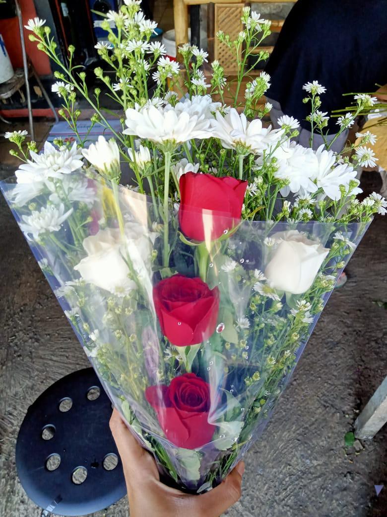 Buket bunga mawar asli dan segar cimahi bandung, Perkebunan di Carousell
