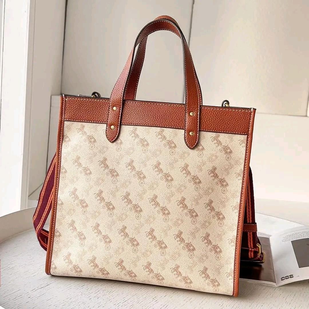 COACH FIELD TOTE, Luxury, Bags & Wallets on Carousell