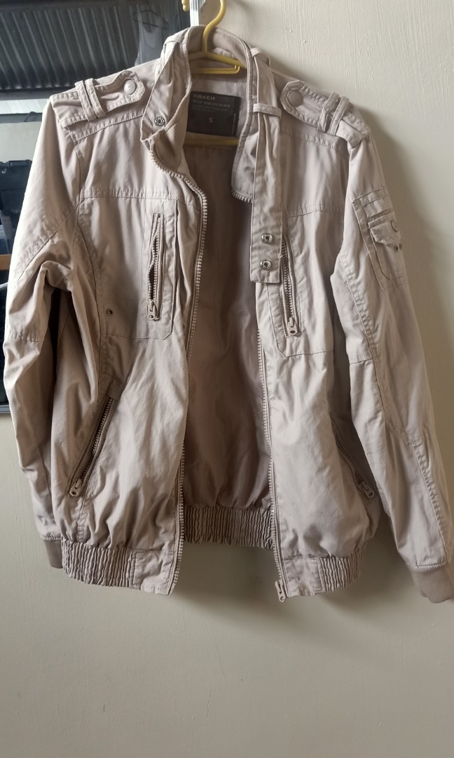 Coach jache b. New condition, Men's Fashion, Coats, Jackets and ...