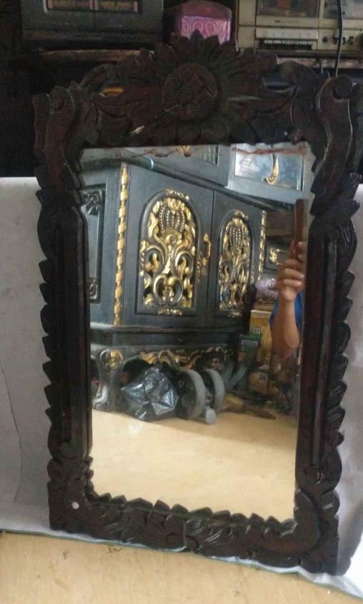 Kaca cermin jati, Antik, Pajangan di Carousell