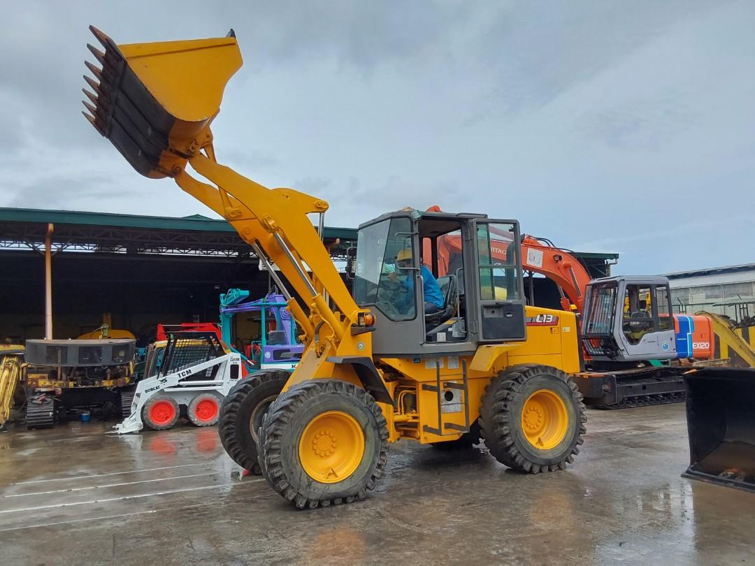 Payloader TCM L13, Commercial & Industrial, Industrial Equipment on ...