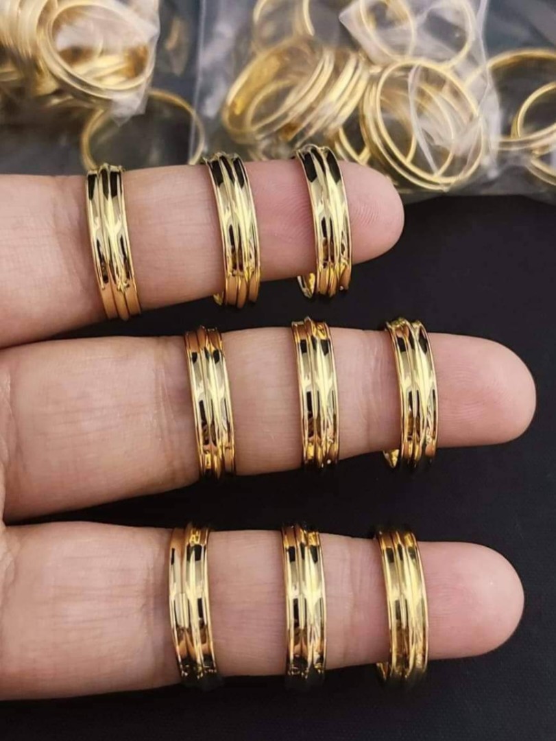 Plain Design Wedding Ring 18k, Women's Fashion, Jewelry & Organizers ...