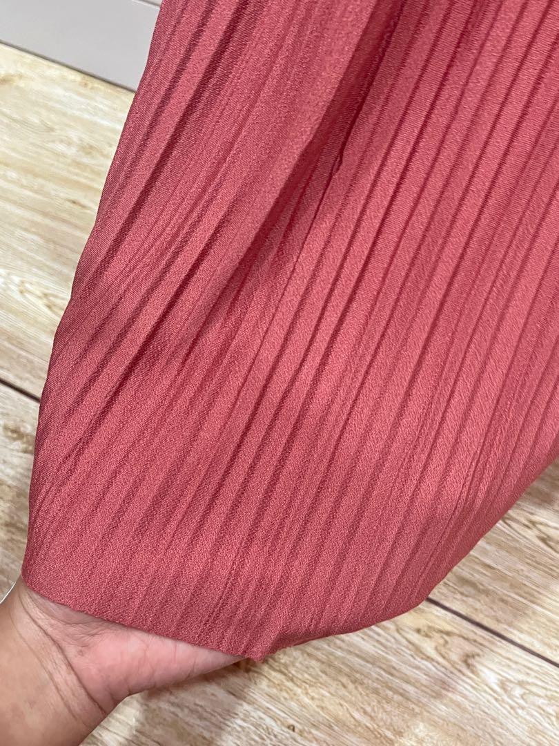 Pleated Pallazo, Women's Fashion, Muslimah Fashion, Bottoms on Carousell