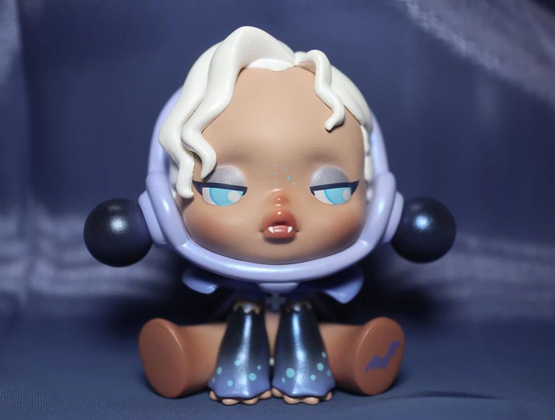 POPMART Skullpanda Ancient castle (Vampire), Hobbies & Toys, Toys ...