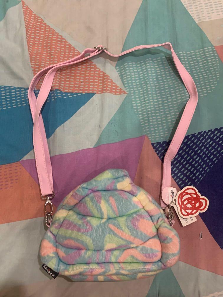 Smiggle Rainbow Poo Sling bag, Women's Fashion, Bags & Wallets ...