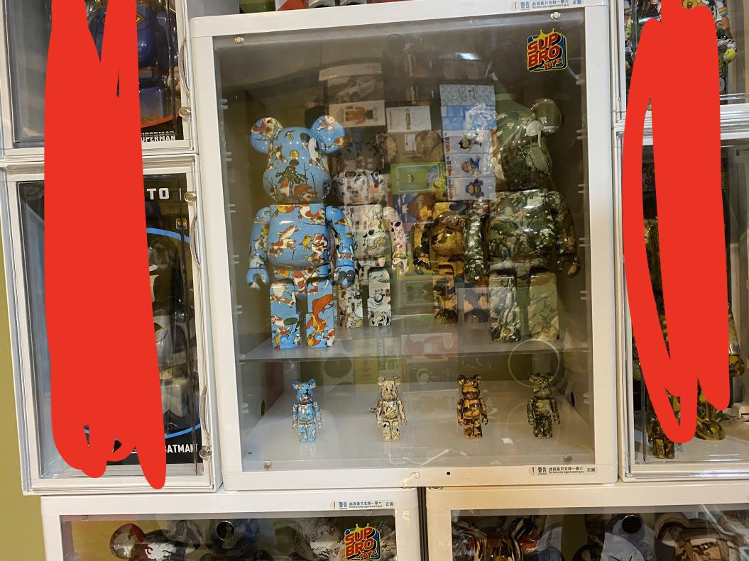 Supbro display with lights, Hobbies & Toys, Toys & Games on Carousell