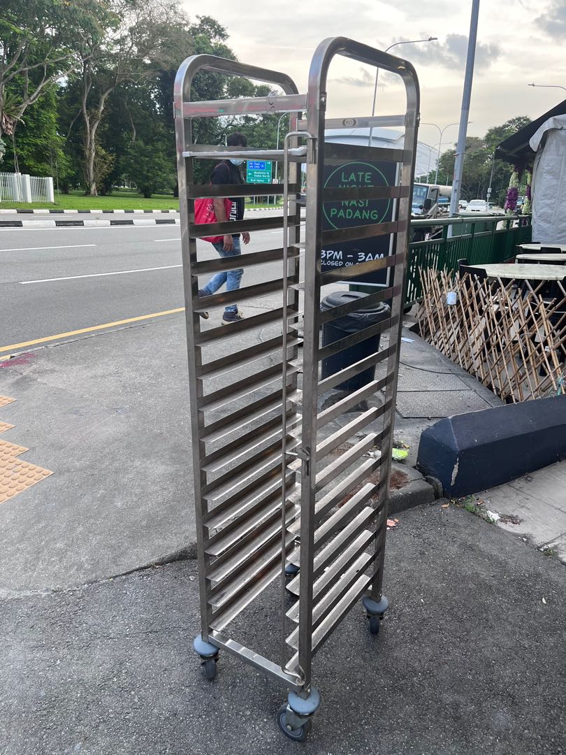 Tray collection trolley, Food & Drinks, Other Food & Drinks on Carousell