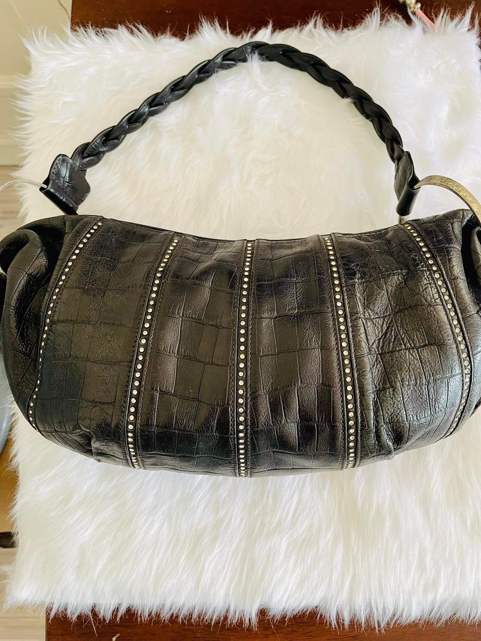 Vincis Bench Kilibag [AUTHENTIC], Women's Fashion, Bags & Wallets ...