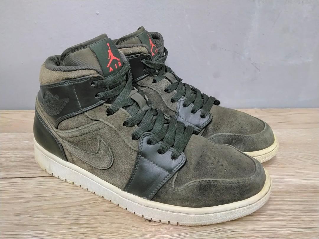 AJ1 Air Jordan 1 Retro Mid Sequoia, Men's Fashion, Footwear, Sneakers ...