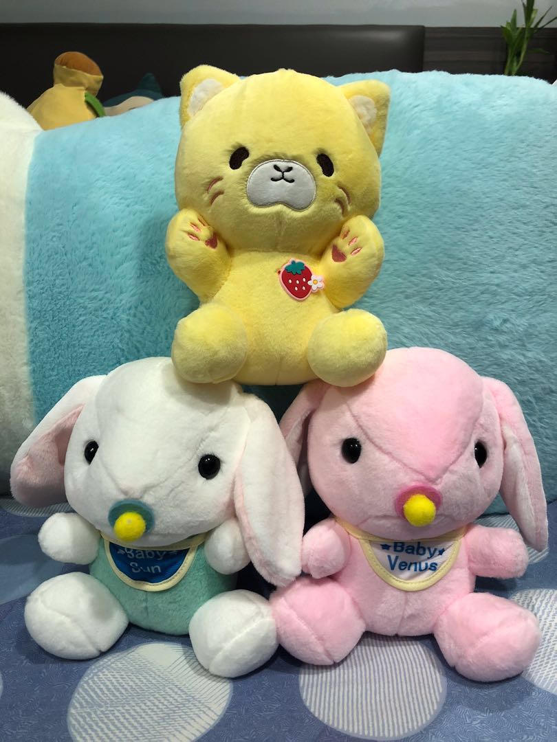 Assorted Fun Claw Plush, Hobbies & Toys, Toys & Games on Carousell