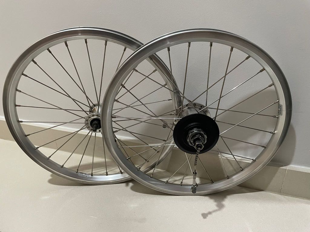 Brompton bwr wheel set, Sports Equipment, Bicycles & Parts, Parts ...