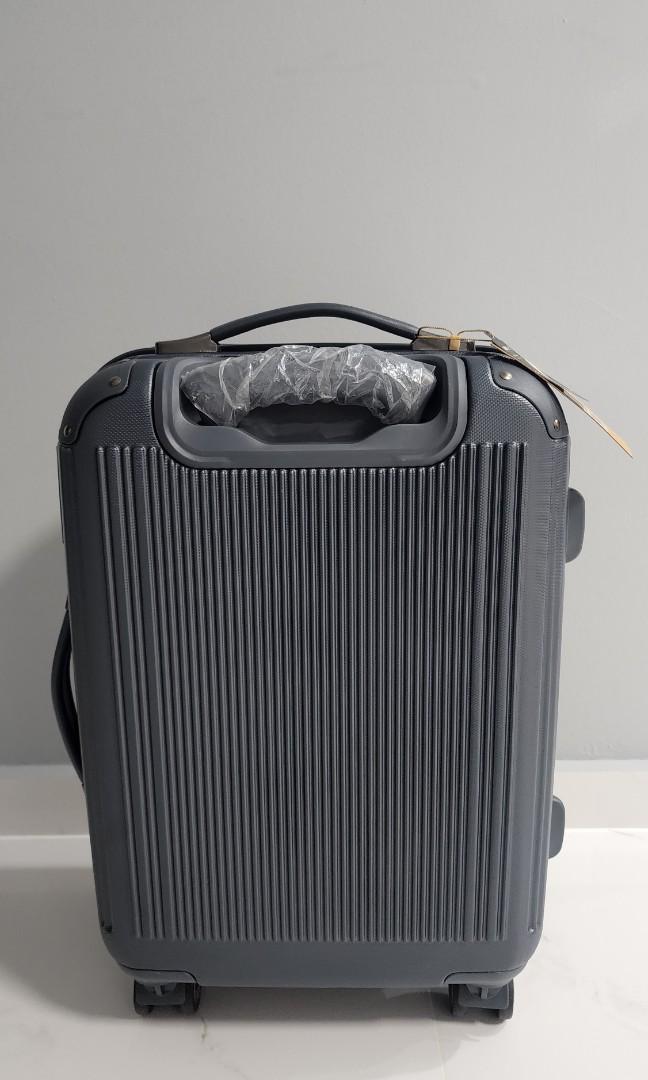 Cabin Luggage 20 inch, Hobbies & Toys, Travel, Luggage on Carousell
