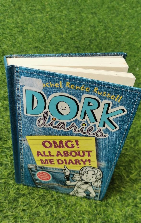 Dork Diaries OMG! All About Me Diary!, Hobbies & Toys, Books ...