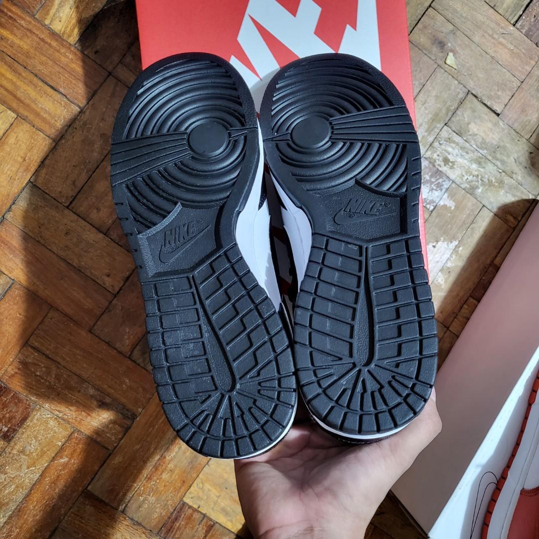 Dunk Low Panda World Champ, Men's Fashion, Footwear, Sneakers on Carousell