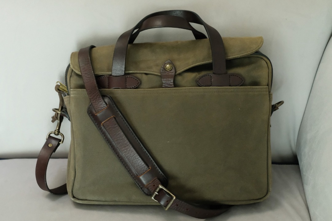 Filson Original Briefcase, Men's Fashion, Bags, Briefcases on Carousell