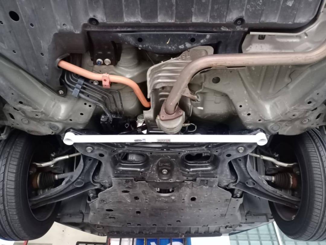 Ultra Racing Front Lower strut bar (honda fit), Car Accessories ...