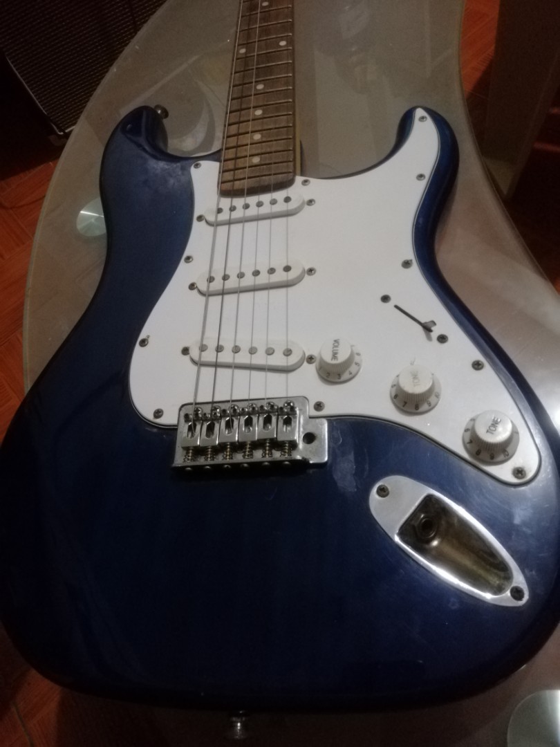 Global Electric guitar, Hobbies & Toys, Music & Media, Musical ...