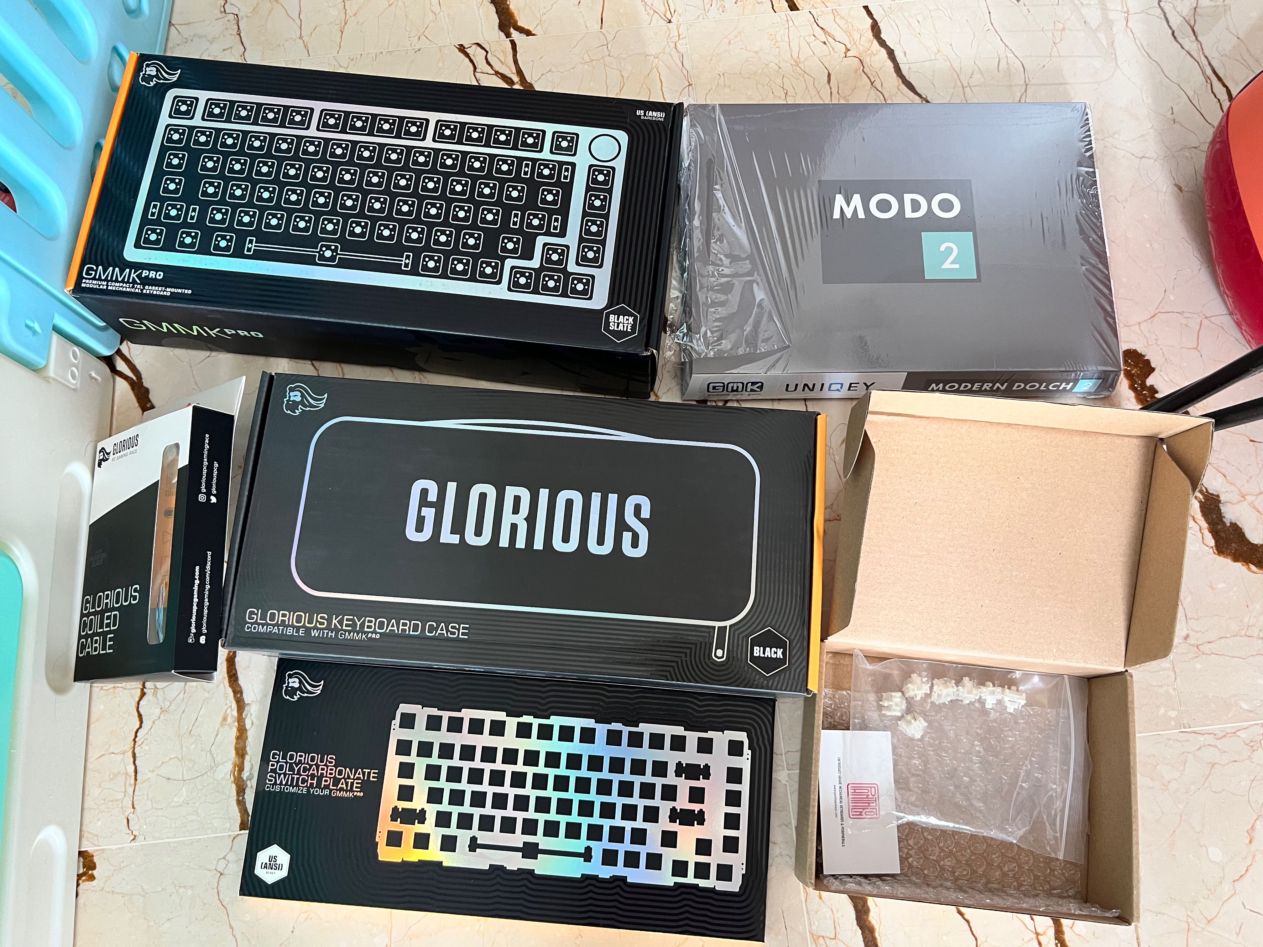 Glorious GMMK Pro Black Slate, GMK Modern Dolch, Boba U4 Silent Tactile ...