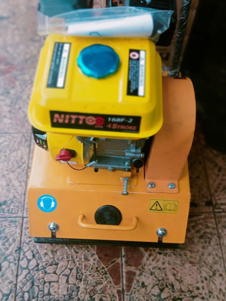 Heavy Duty Nitto Pro-Quip Gasoline Engine, Commercial & Industrial ...