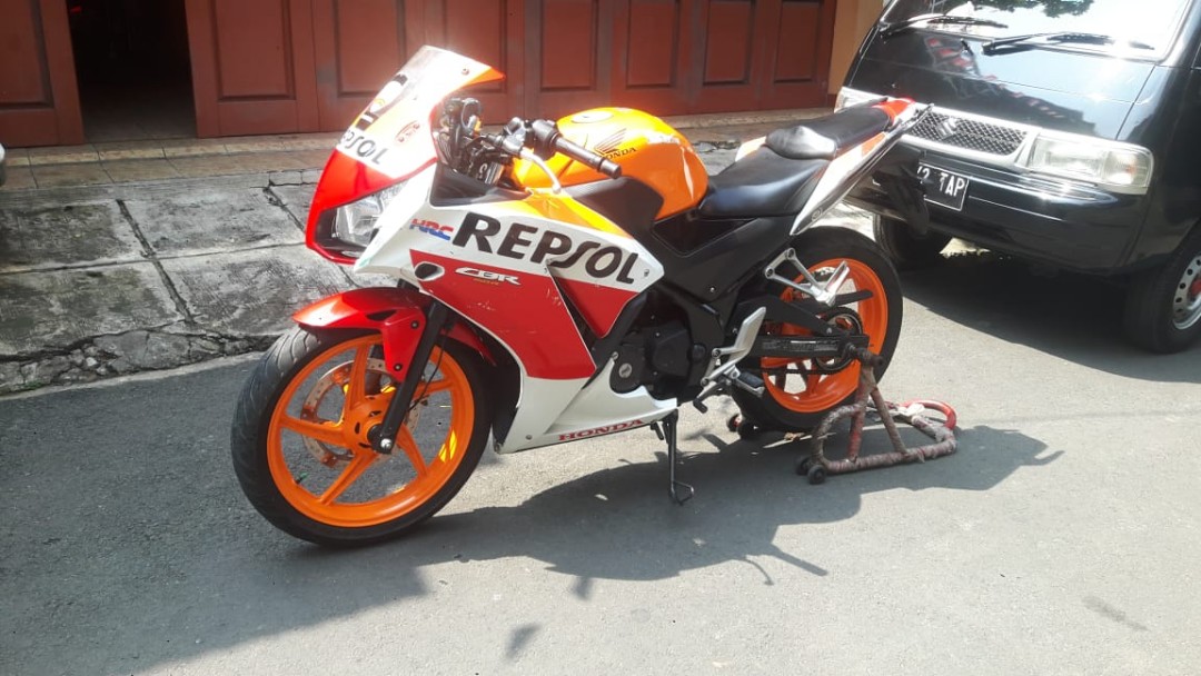 honda CBR K45, Motor di Carousell
