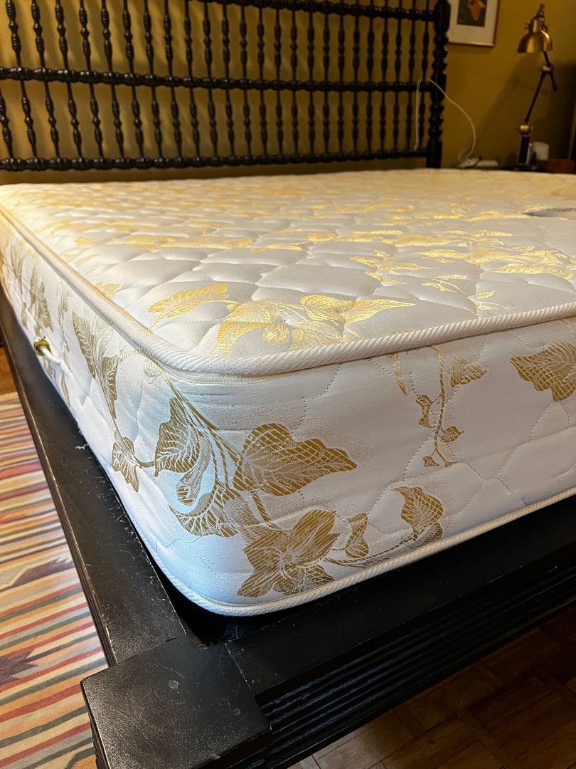 King Size Spring Mattress, Furniture & Home Living, Furniture, Bed ...