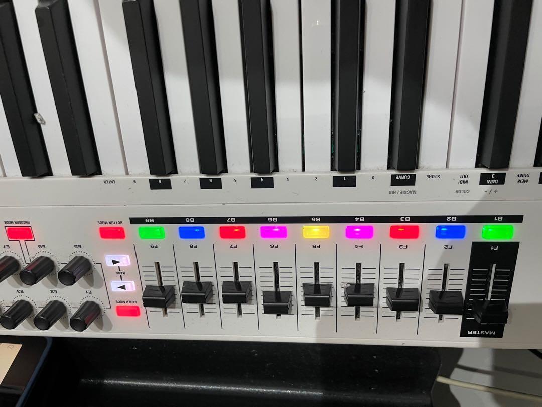 M Audio Code 61 White, Hobbies & Toys, Music & Media, Musical ...