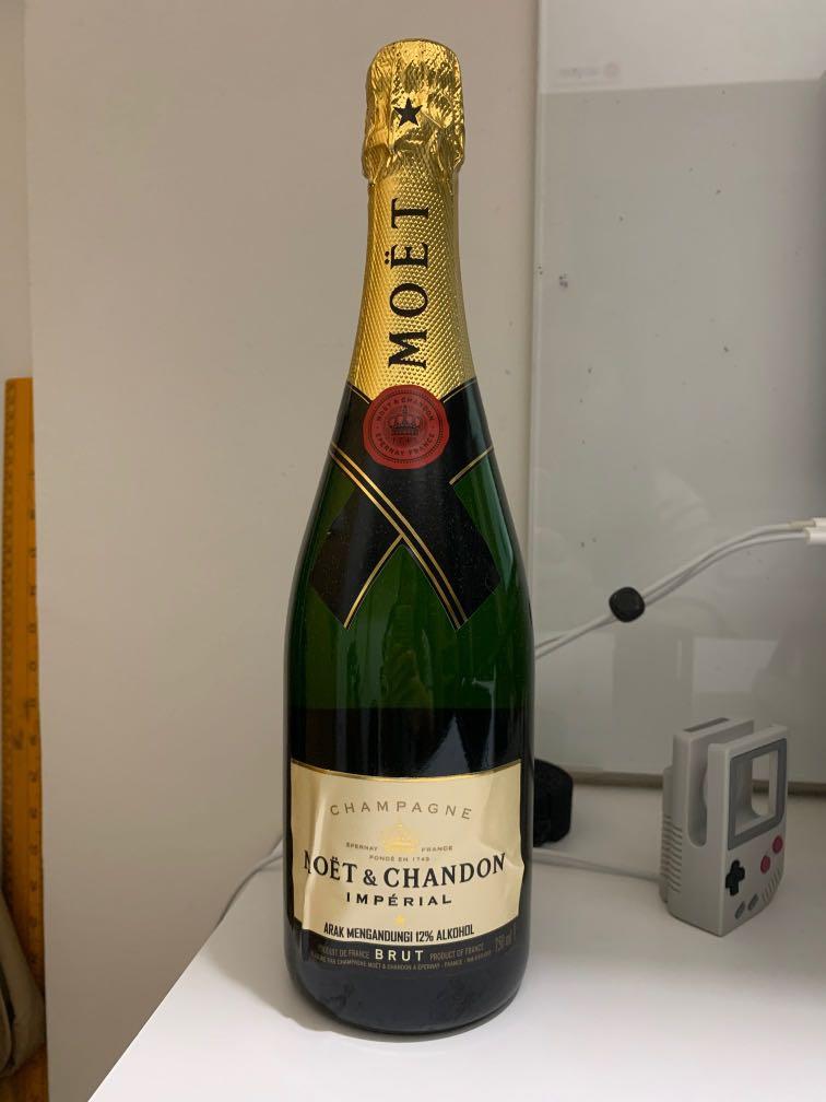 Moet & Chandon Imperial, Food & Drinks, Alcoholic Beverages on Carousell