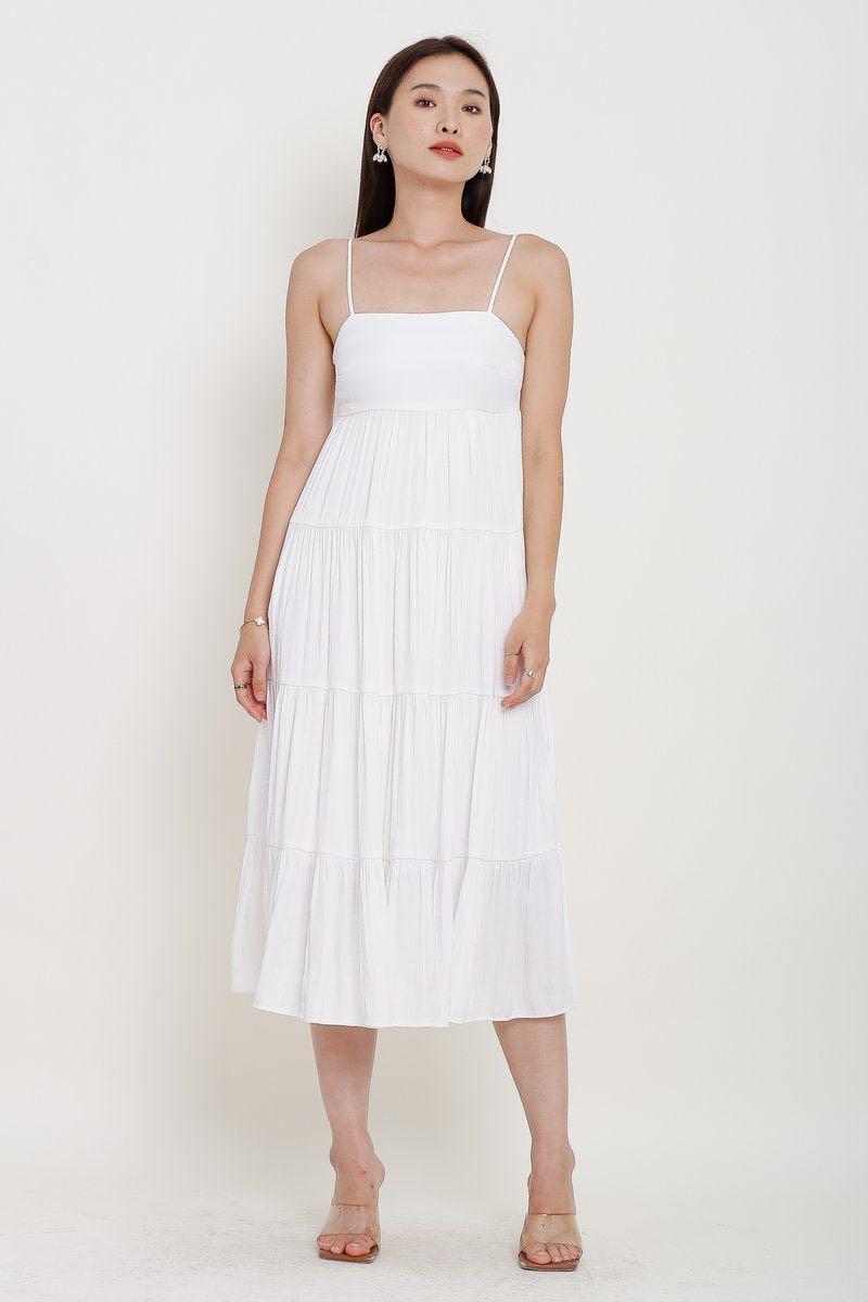 Supergurl Teia Tiered White Dress, Women's Fashion, Dresses & Sets ...