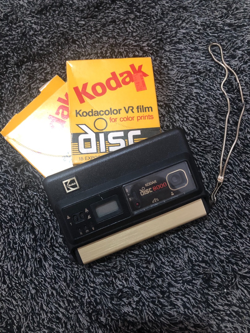 Vintage 1980s Kodak Disc 8000 with the metal strap, Photography ...