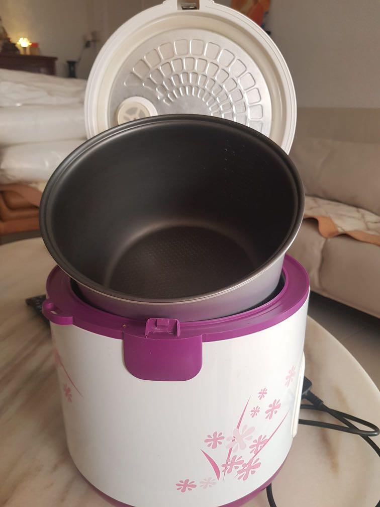 Well maintained 2.8L Rice cooker, TV & Home Appliances, Kitchen ...