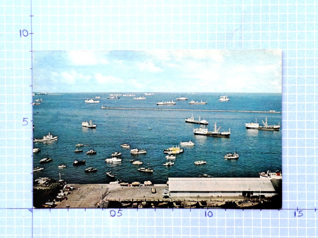 1960s "Detached Mole" (years before Marina Bay) in the early to mid ...