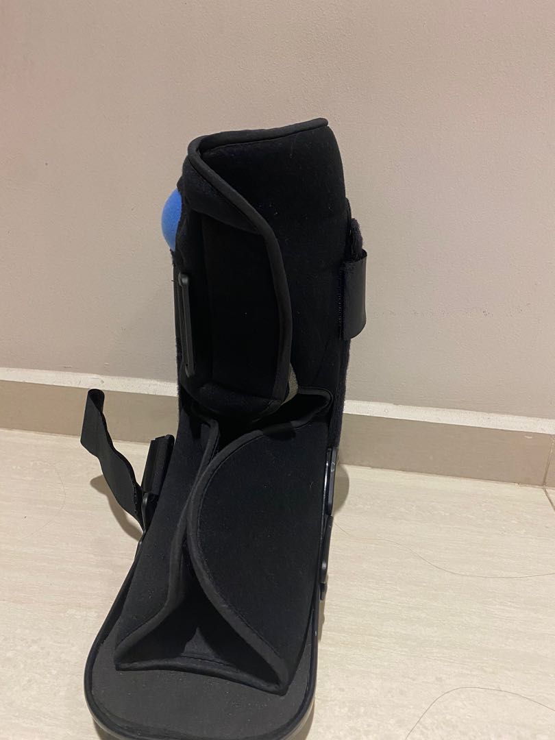 Air cast boots, Health & Nutrition, Braces, Support & Protection on ...