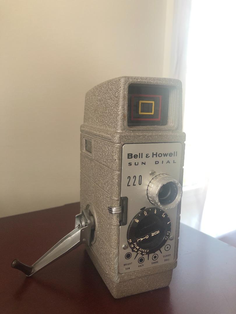 Antique 1950s Bell & Howell Sun Dial220 8mm Movie Camera Old School ...