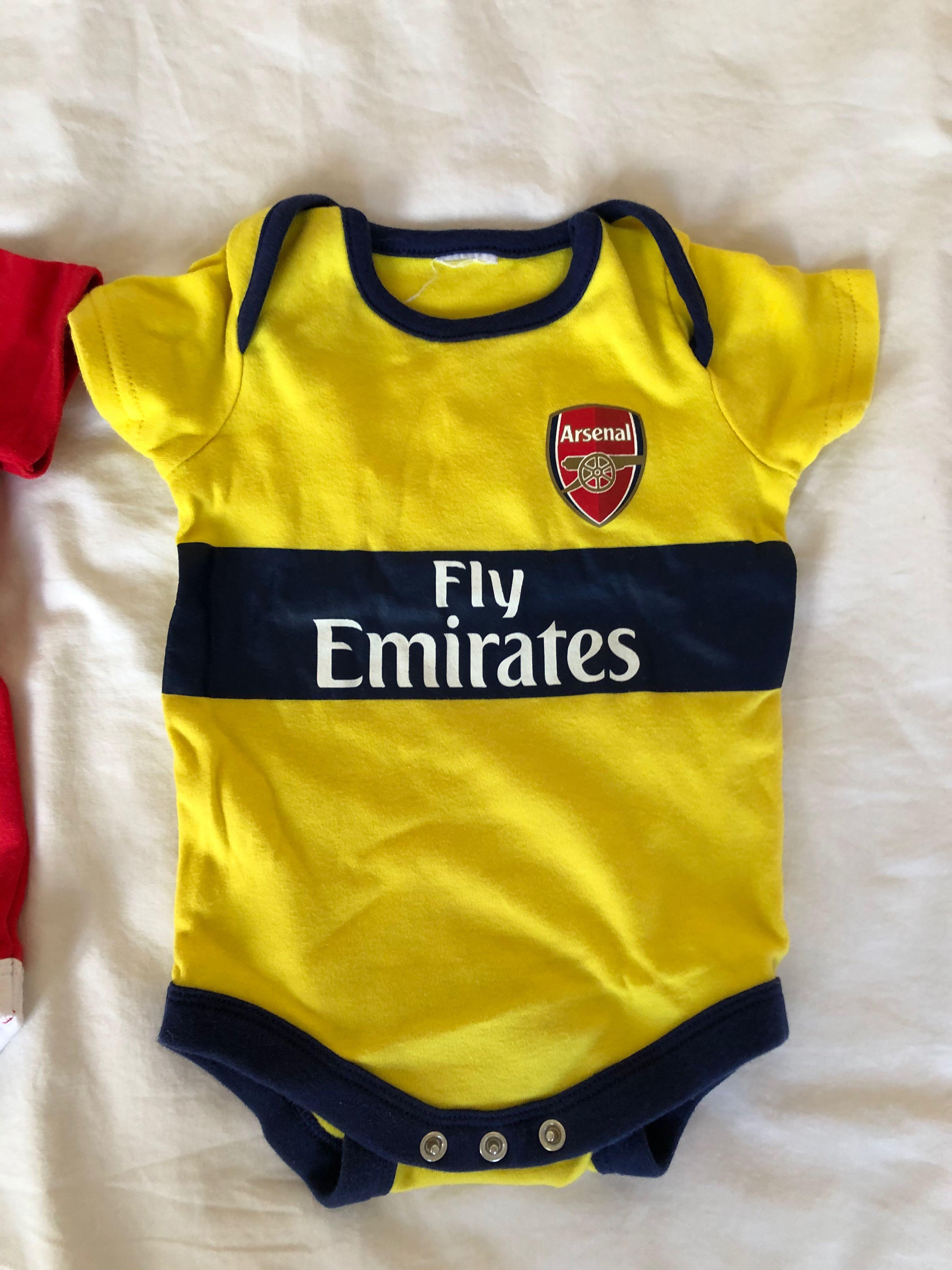 Arsenal baby grows, 3 months, Babies & Kids, Babies & Kids Fashion on ...
