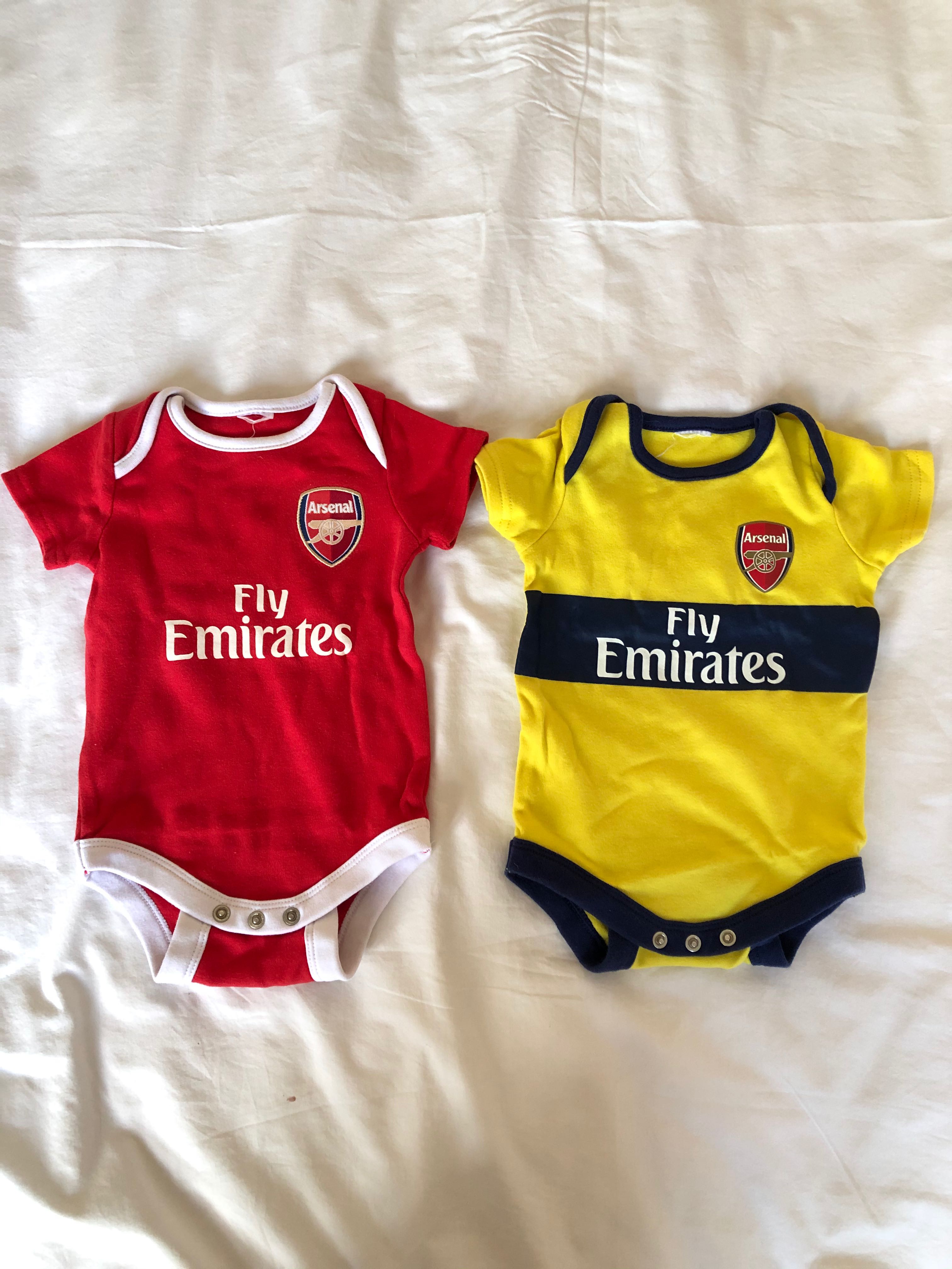 Arsenal baby grows, 3 months, Babies & Kids, Babies & Kids Fashion on ...