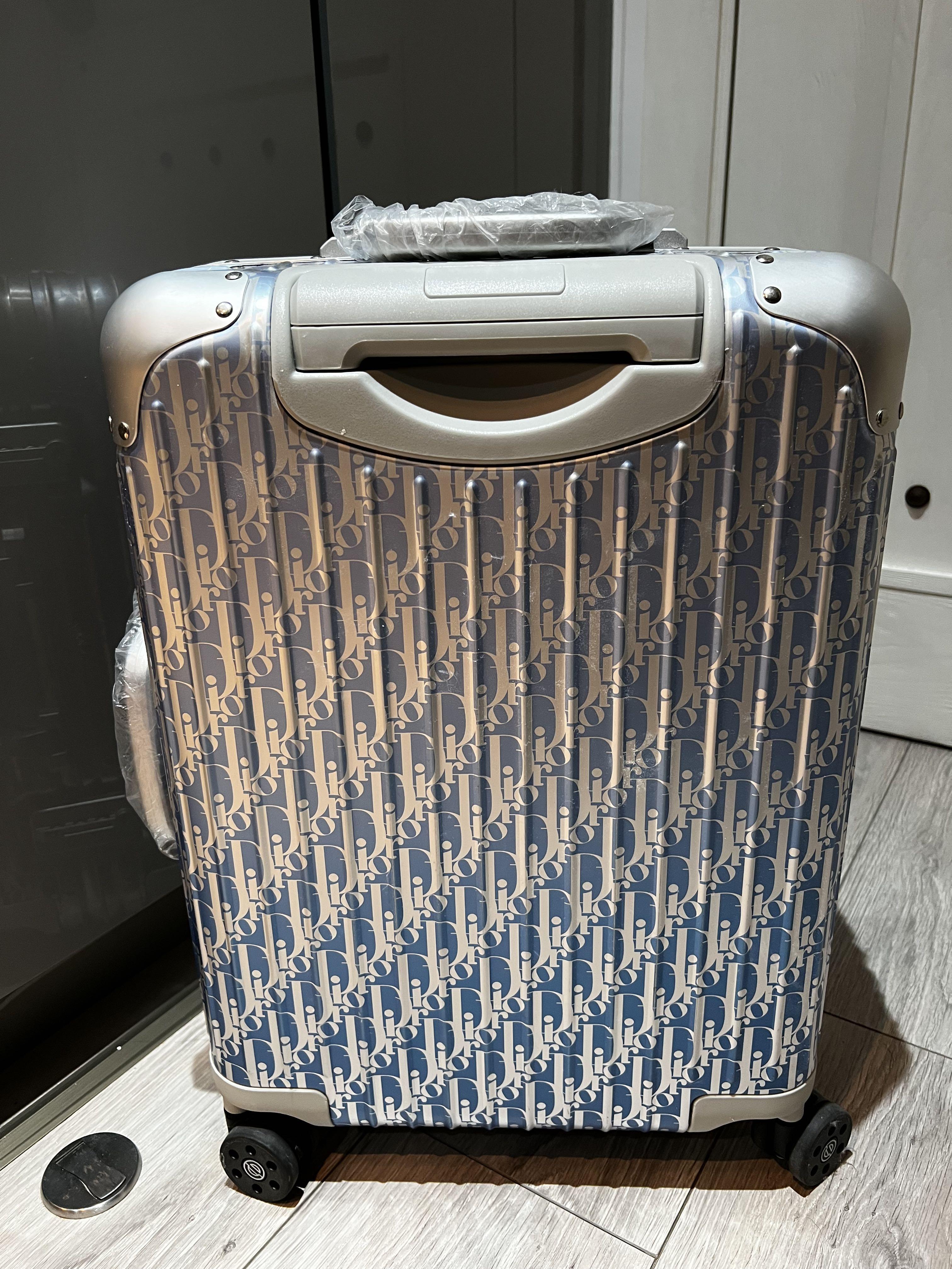 Dior x RIMOWA 4-Wheel Cabin Suitcase Aluminium Dior Oblique, 興趣及遊戲, 旅行 ...