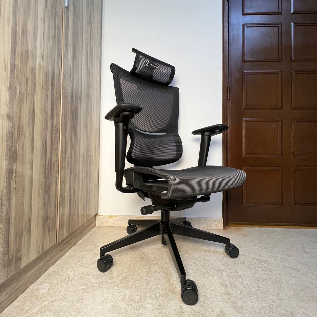 Ergotune Superme, Furniture & Home Living, Furniture, Chairs on Carousell