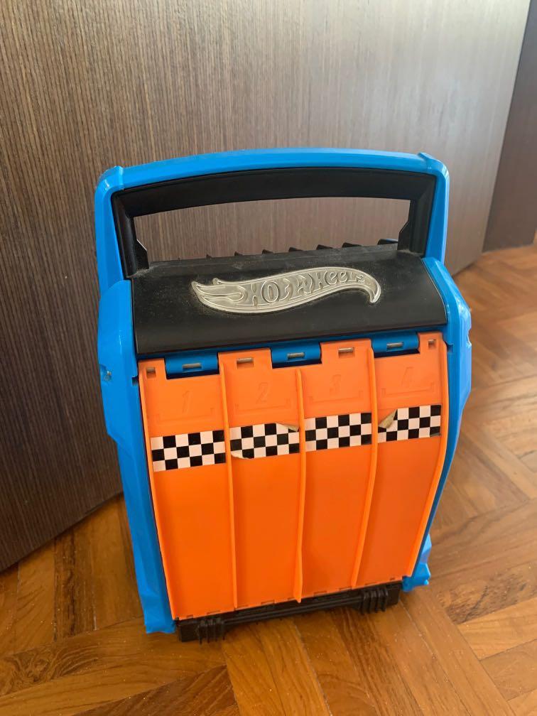 Hot Wheels Travel Case, Hobbies & Toys, Toys & Games on Carousell