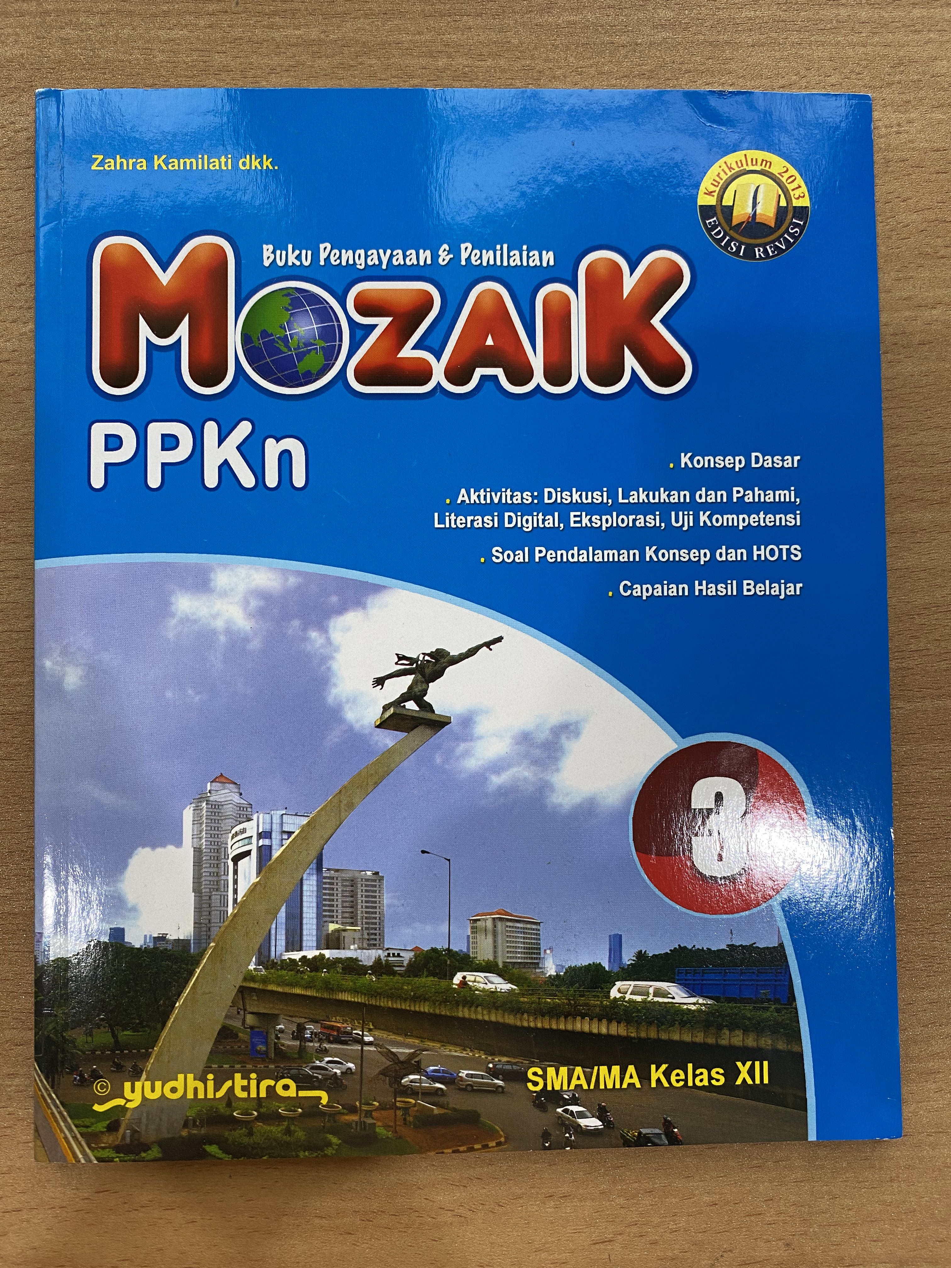 Mozaik PPKN SMA kelas 12, Buku & Alat Tulis, Buku Pelajaran di Carousell