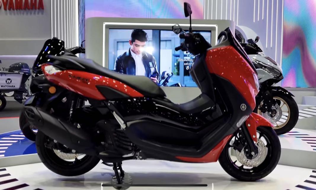 Nmax v2 red glossy 2022 Coverset, Motorcycles, Motorcycle Accessories ...