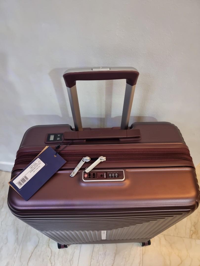 Samsonite Luggage Prestige 69cm with built-in scale on Carousell