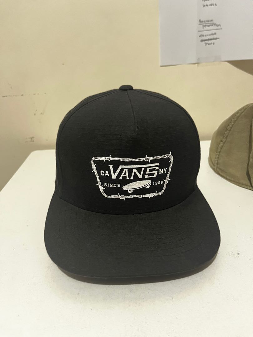 Vans Cap, Men's Fashion, Watches & Accessories, Caps & Hats on Carousell